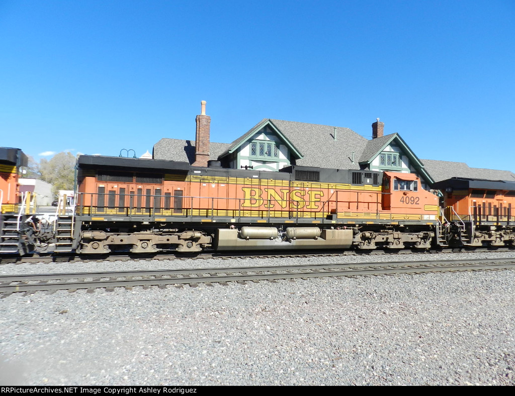 BNSF 4092